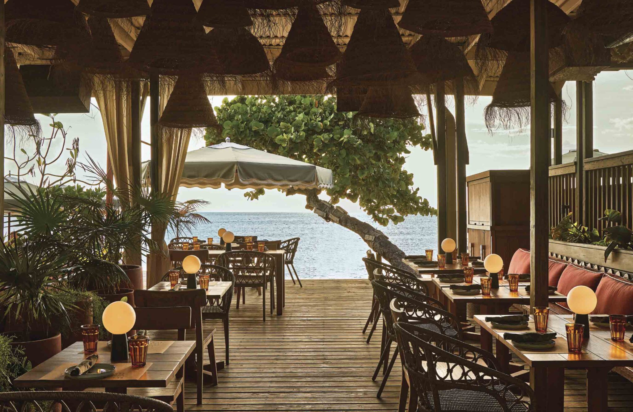 Bonny Moon: The legend continues - InsideOut